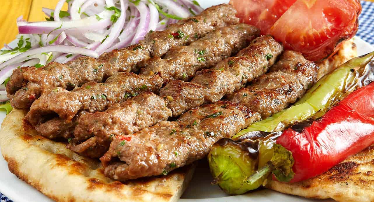 Η ιστορία της συνταγής "Κεμπάπ γιαουρτλού" - Cookhero
